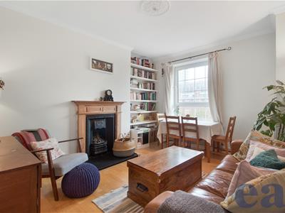 Reardon House, Wapping Guide Price £375,000 Sold